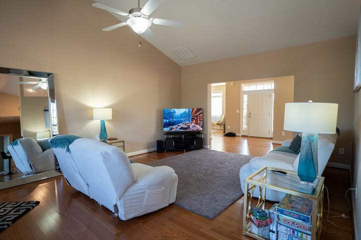 Elegant 3br Near Wed Venu | Grill+ Golf Next Door - Belton, SC