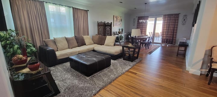 Cozy Home In Houston - 휴스턴