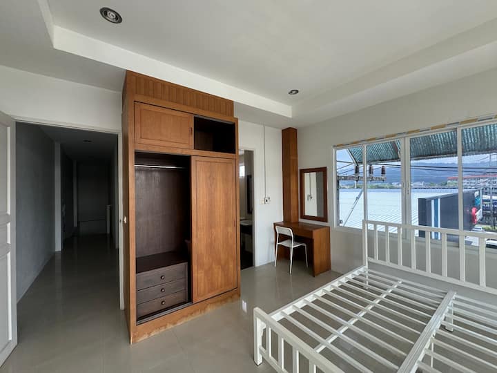 Unfurnished Whole 3rd Floor - Phuket