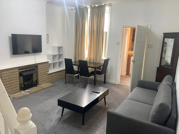 Luxurious 2 Bedroom Apartment In Burnley - Burnley