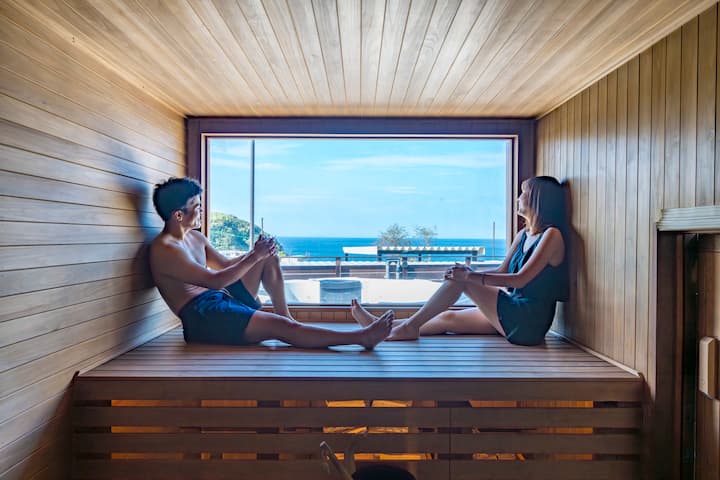 スピーカー搭載貸切サウナ/大型ジャグジー/雨天Bbq可/屋根付きテラス/犬ok/akesuke à - 미나미아와지시