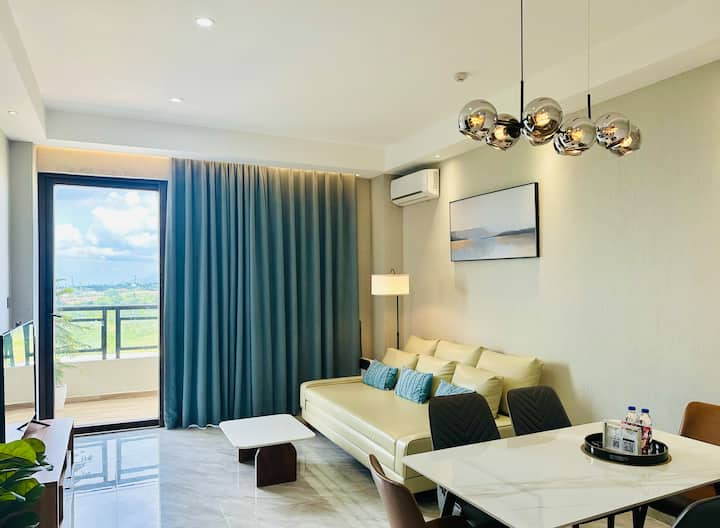 Your Suite 2br: Heated Pool, Balcony, Free Parking - Tagaytay