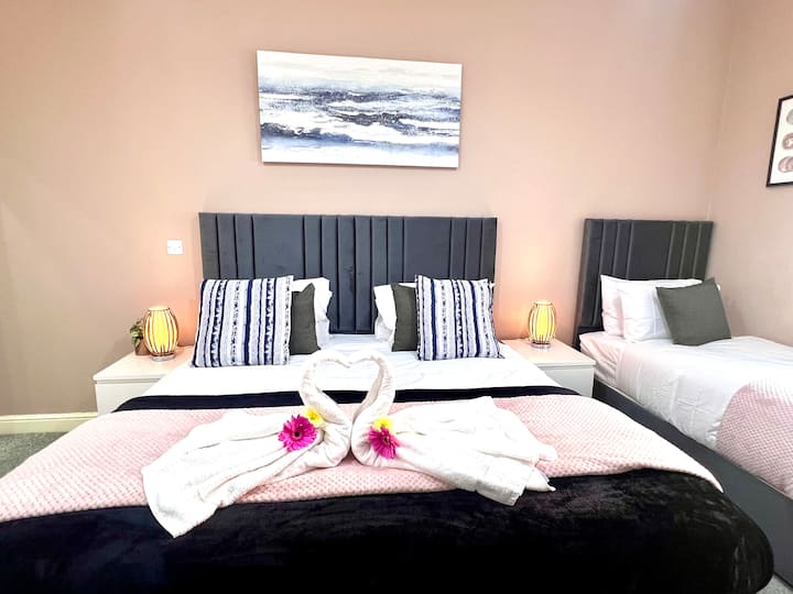 Cosy House • Free Parking • Perfect For Contractor - Leicester