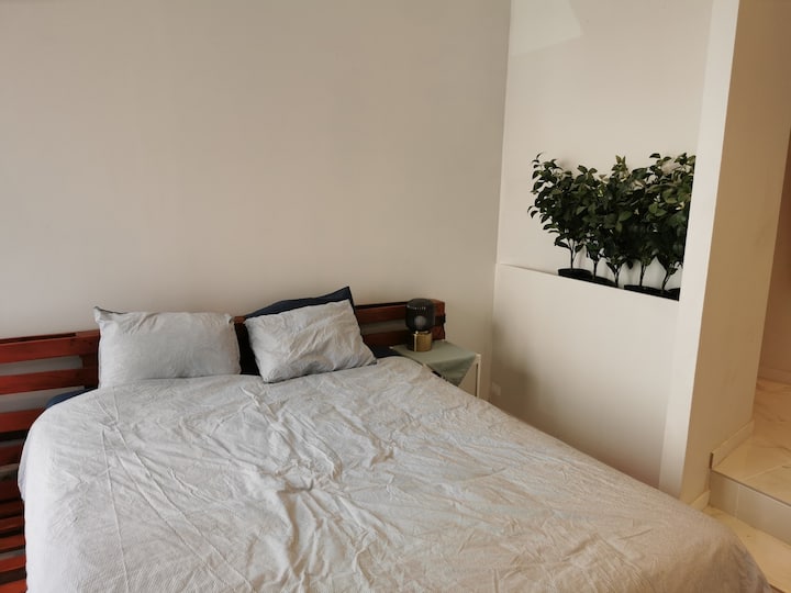 Studio-gelijkvloers-2 Pers/badkamer En-suite - Ostend