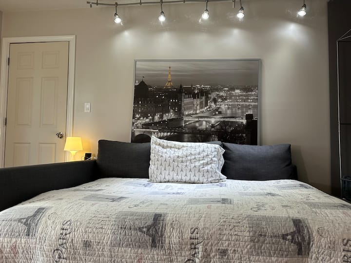 Private Room And Bathroom - Kansas City, MO