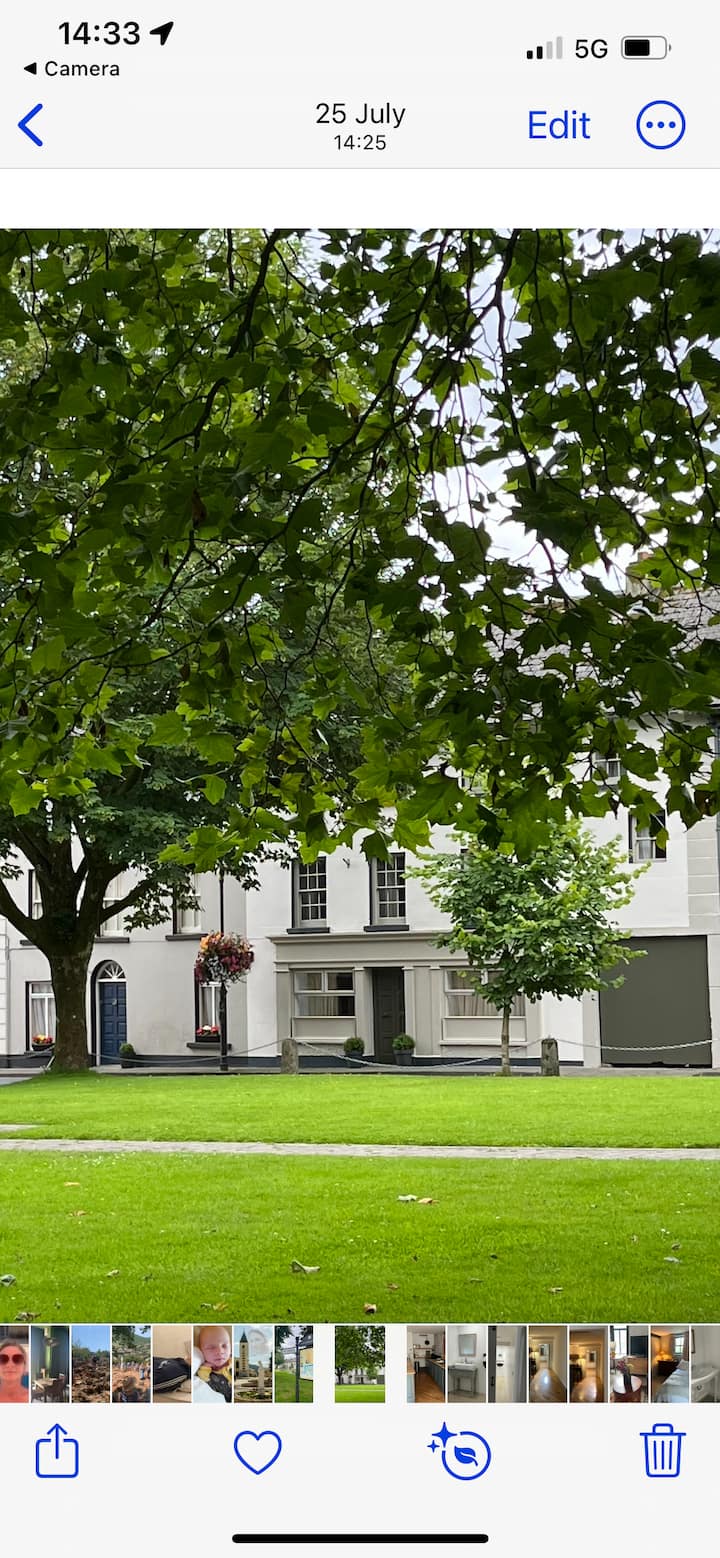 Luxury Village Retreat - Irlanti