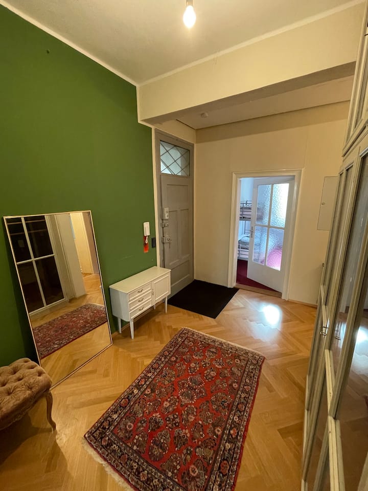 Wohnung In Bester Lage - München
