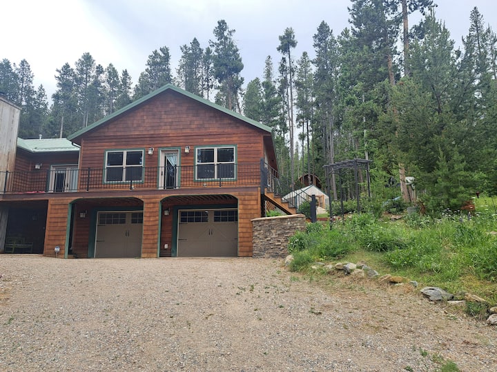 Cozy Mountain Lakeview Apartment - Discovery Ski Area, MT