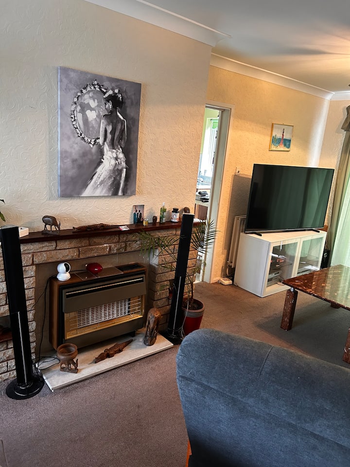 Peaceful Room In Birmingham - Bromsgrove