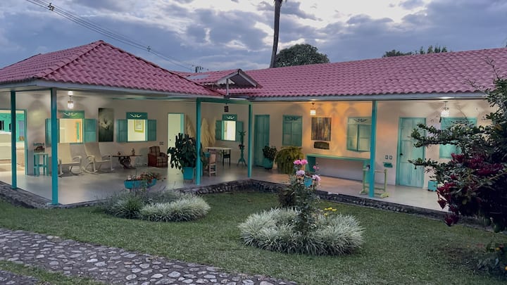 Masajo La Casa Del Avión - Palmira