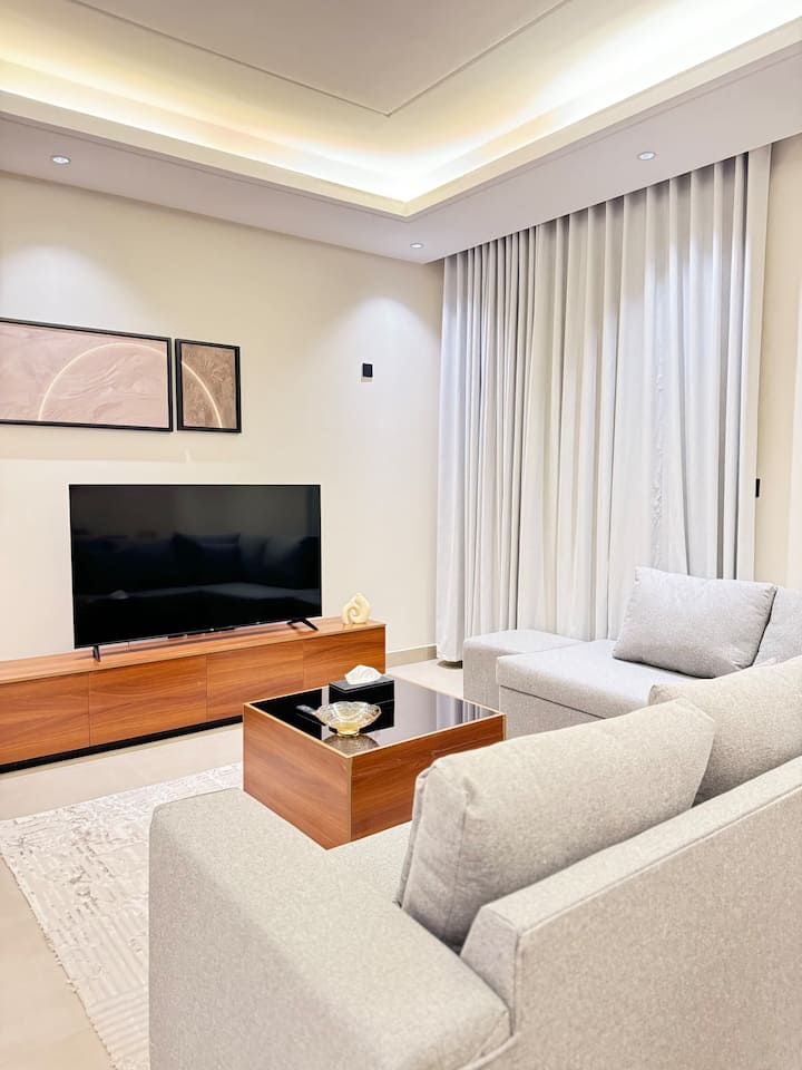 شقة فندقية فاخرة و جديدة بدخول ذكي - Riyadh