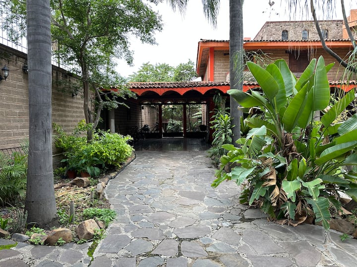 Casa Grande. - Tlaquepaque
