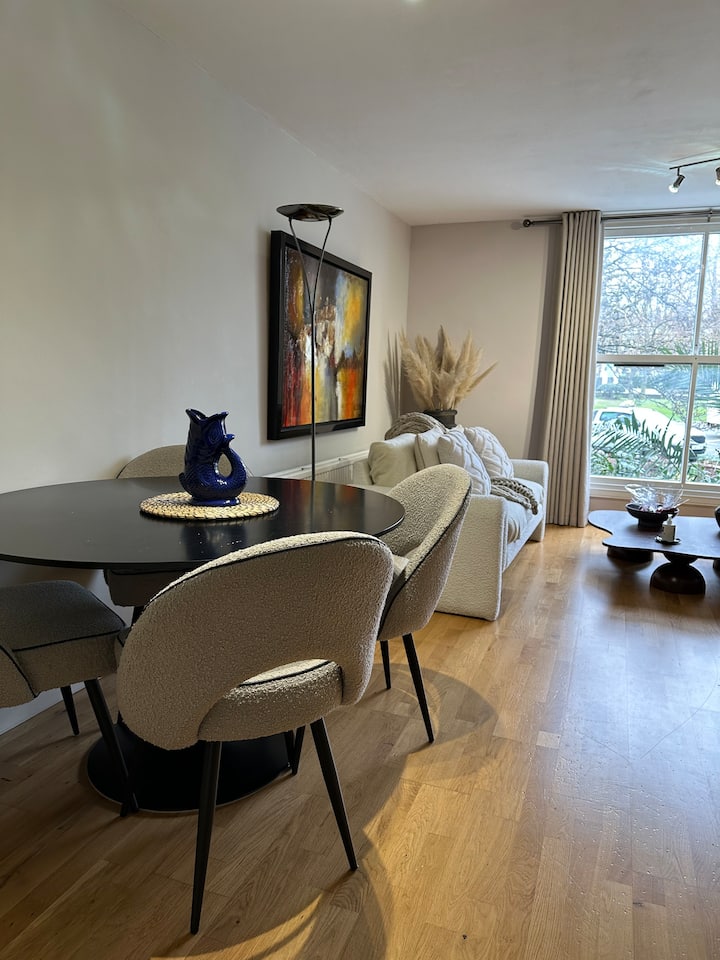 W9 Gem: Stylish 2-bed Flat - London, UK