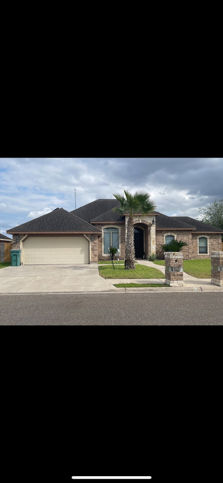 Home Located In Pharr - Pharr, TX