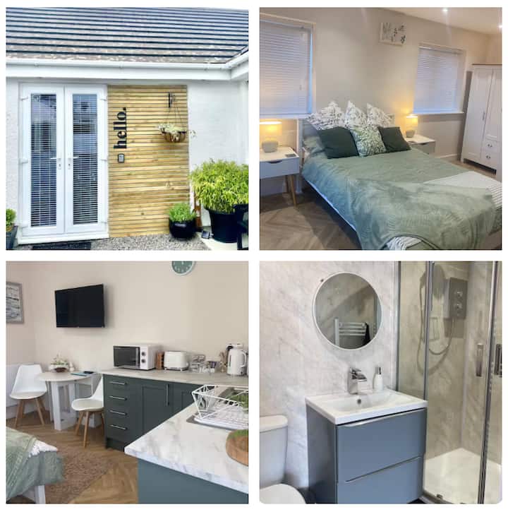 Cuddfan - Welsh For Hideaway - Moelfre