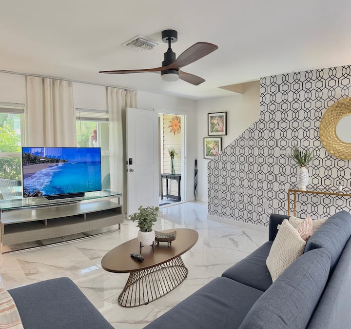 Lovelee Villa | Cozy 2-story Home - Burnt Store Marina