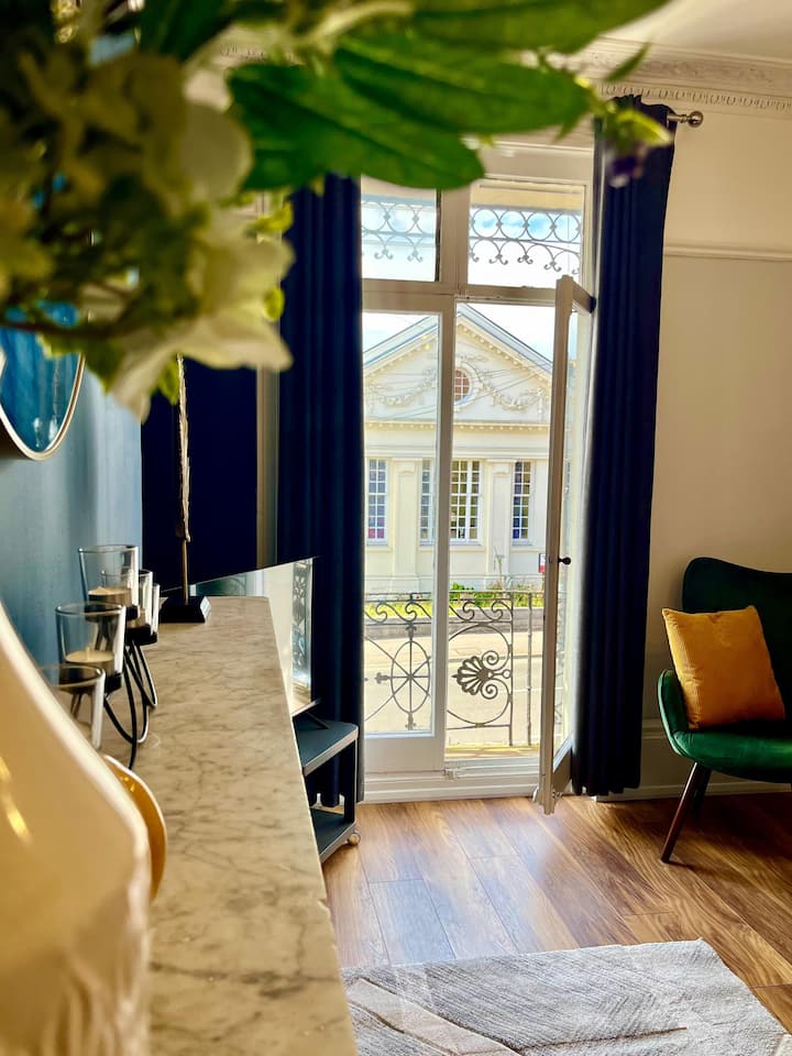 Central 2bed En-suite Flat | Free Parking - Royal Leamington Spa