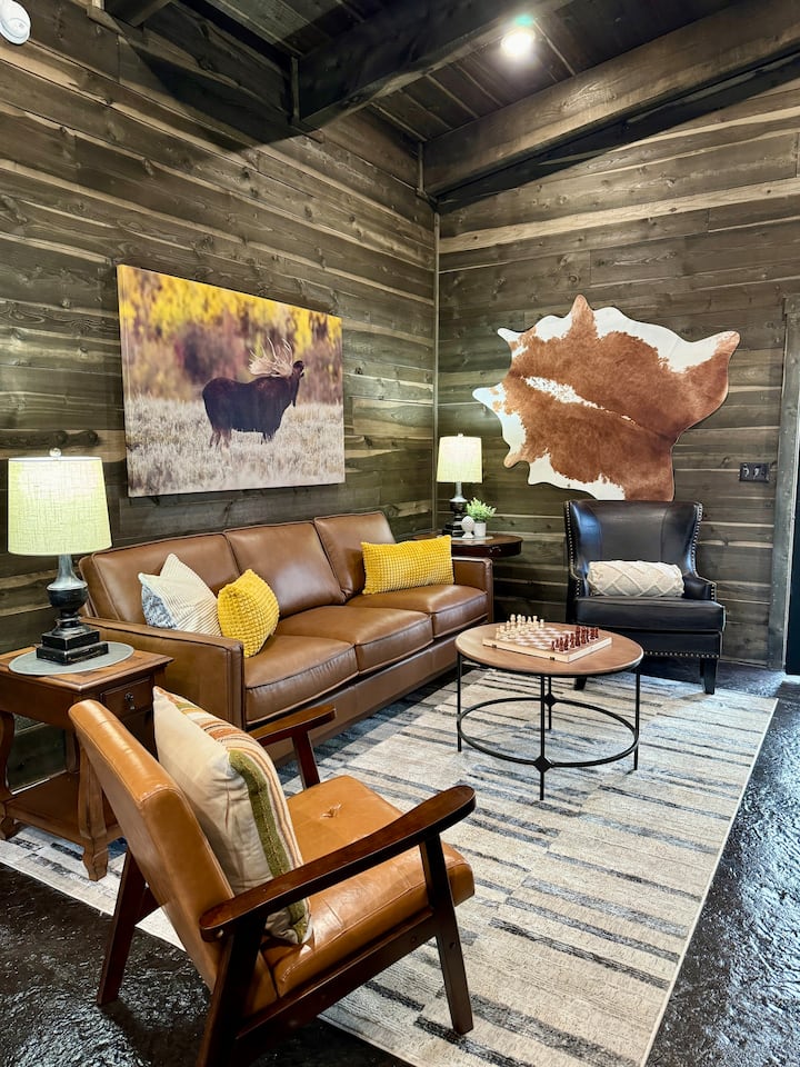 Pinion Pine Chalet #5+wifi+ac+fireplace+coffee Bar - Island Park, ID