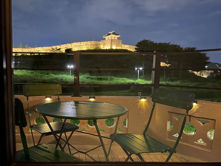 행궁동 2층 단독사용 | 화성뷰 테라스 | 방화수류정 보도 - Suwon-si