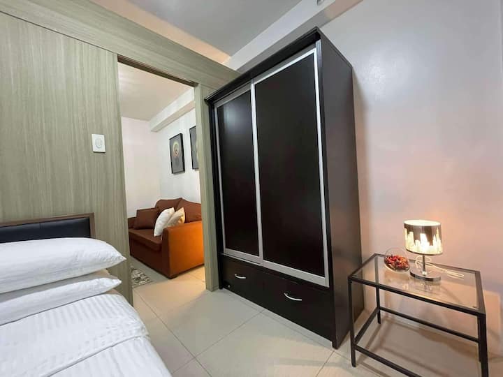 Shore 1 Residences Tower A +Wifi & Netflix - Pasay