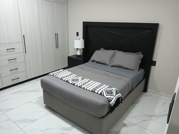 Departamento Con Buena Ubicación - Morelia