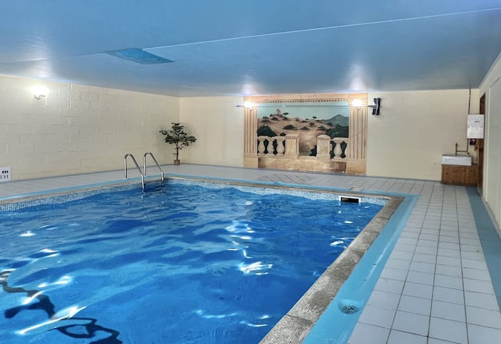 Iris | Stancombe Manor | Sleeps 6 | Indoor Pool - Kingsbridge