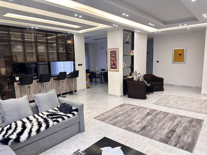 Luxury Apartment With Garden - Amman