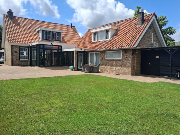 Chateau De May Gezellige Complete Woning - Países Bajos