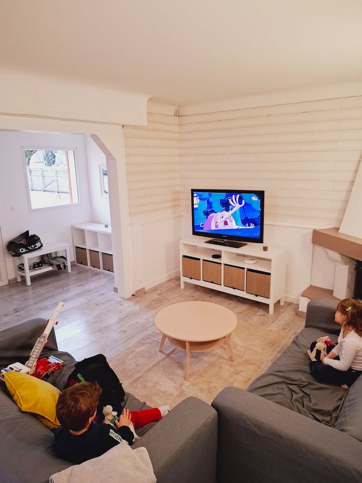 Maison + Appartement, 7 Chambres, Avec Piscine - Landas