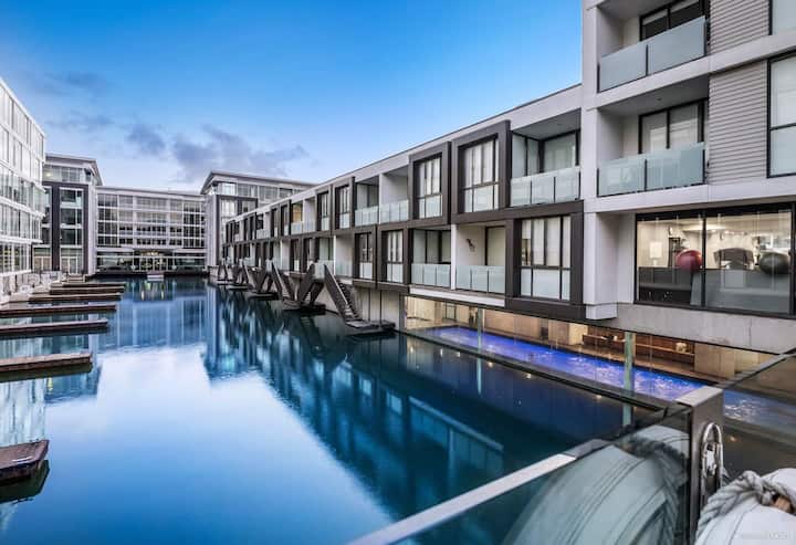 Pavilions Marina 104 | Wynyard Quarter | Viaduct - Auckland