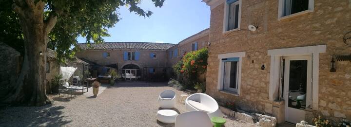 Gîte Au Milieu Des Vignes - Pierrelatte