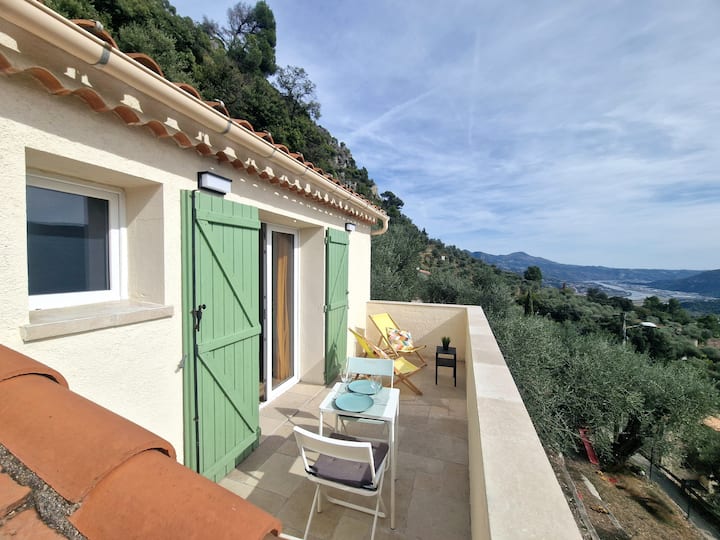 Studio Avec Vue Panoramique à Gilette - Carros