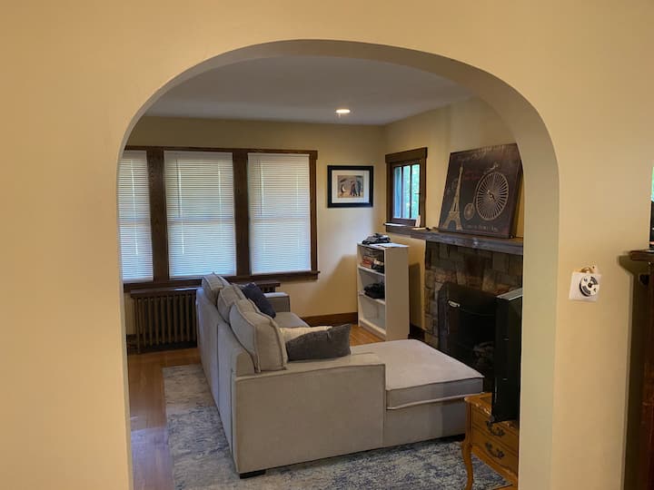 Mccutchen Suite At The Castle - Plum, PA
