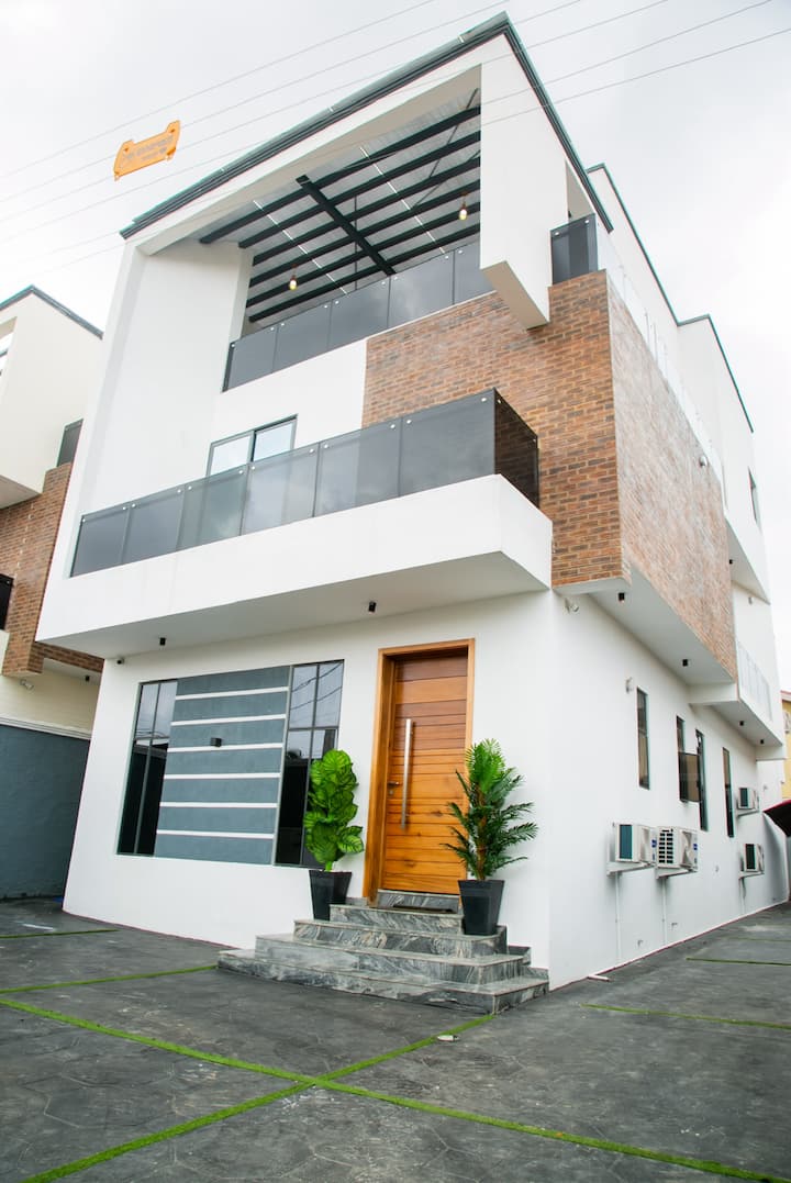 Otunba Villa - Lagos