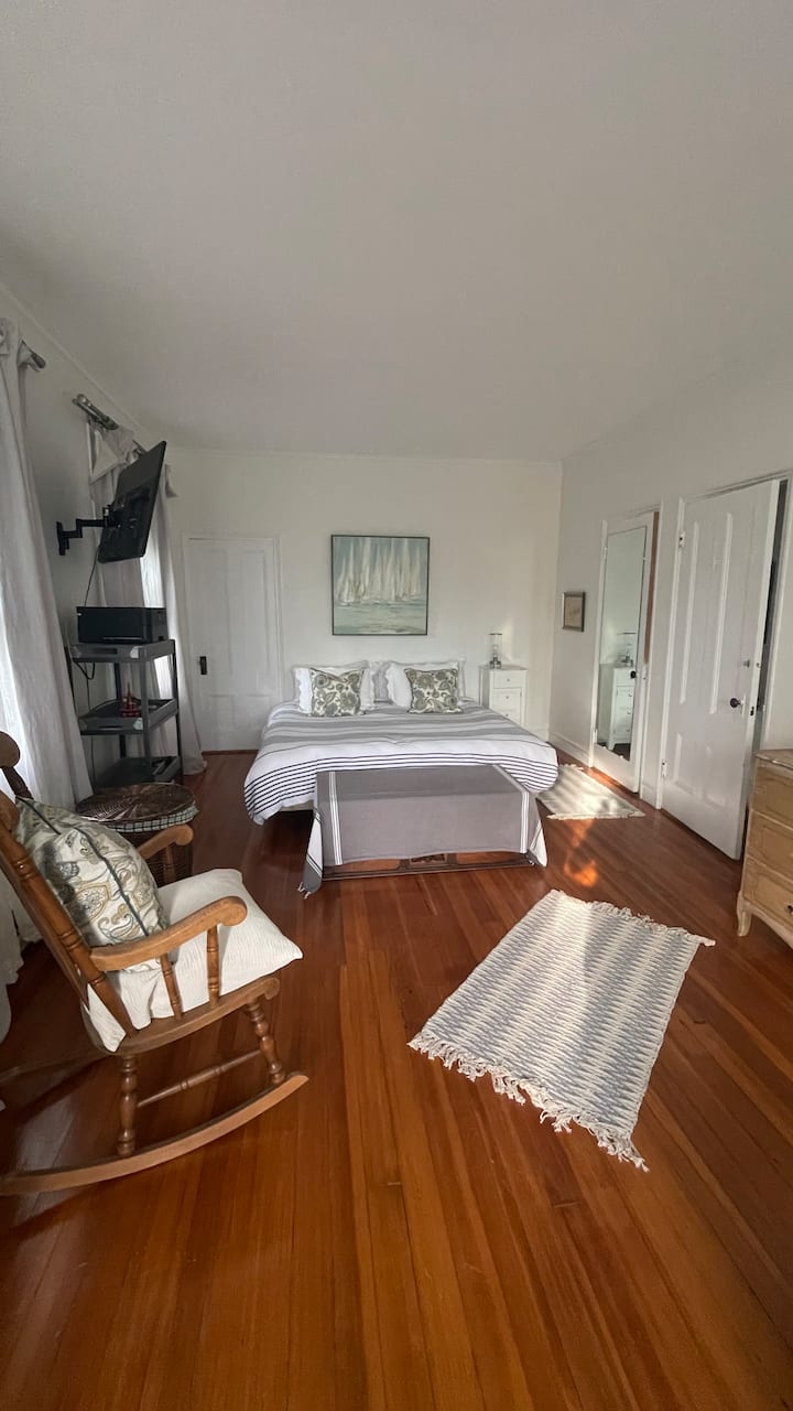 Harbor Suite - Marblehead, MA