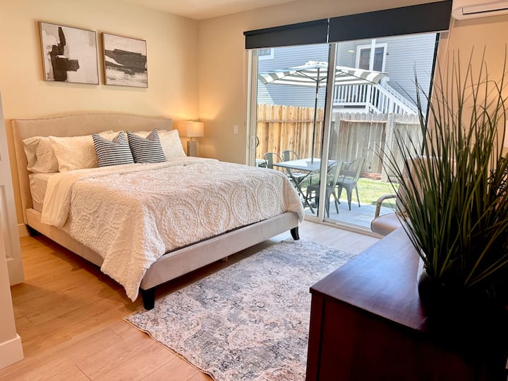 Brand New Midtown Studio M - Sacramento, CA