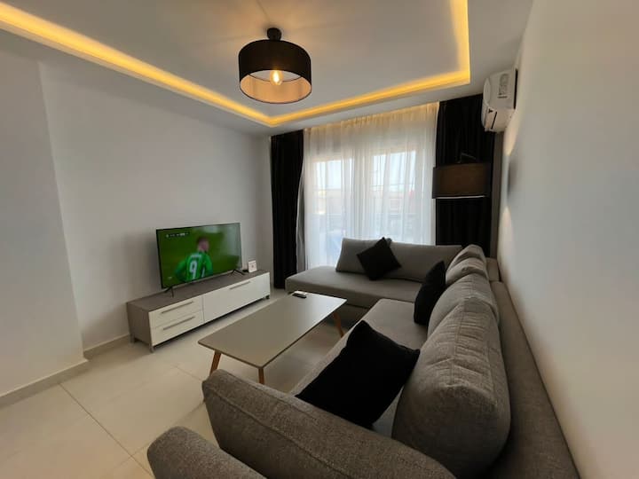Central, Moderne Et Reposant - Oran