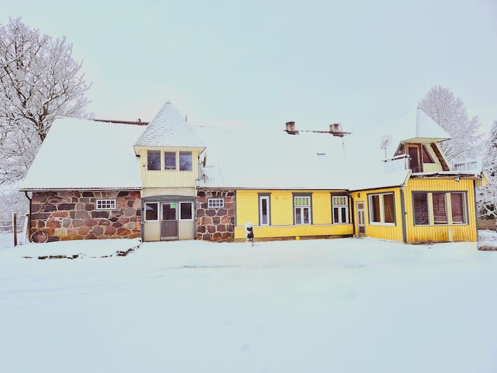 Maakodu Pärnumaa Metsade Vahel - Estonia