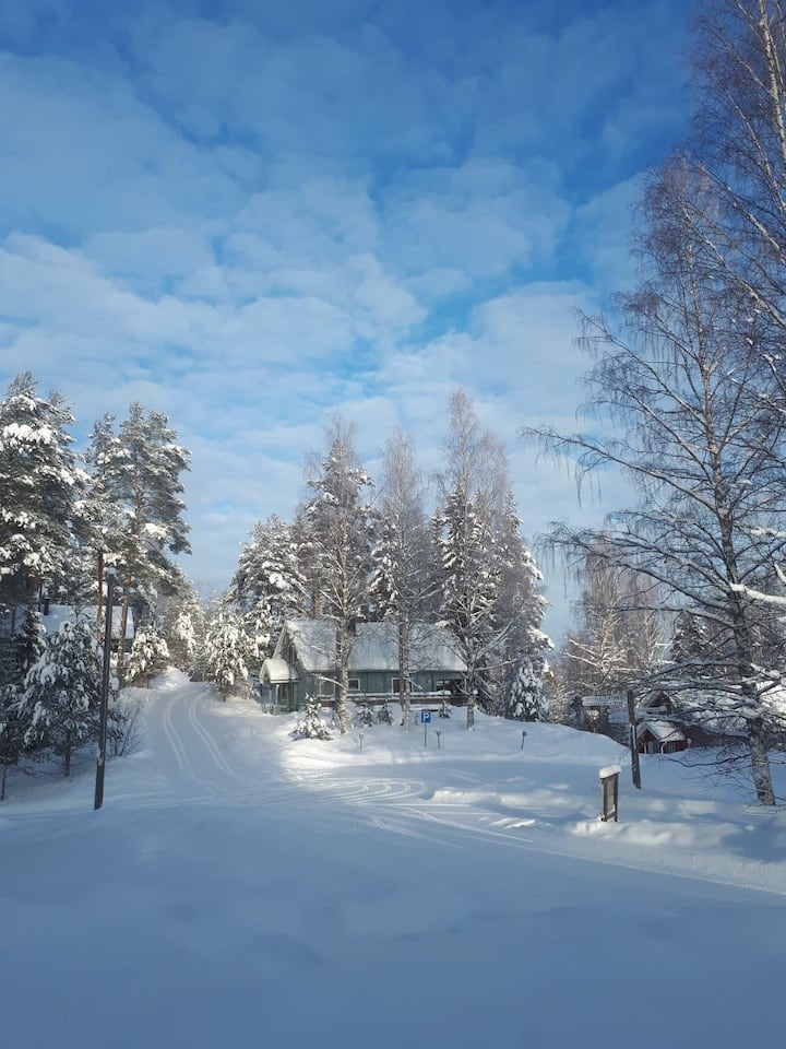 Tahkon Riihiranta 1 -4 Mh. Mökki Rannan Tuntumassa - Kuopio