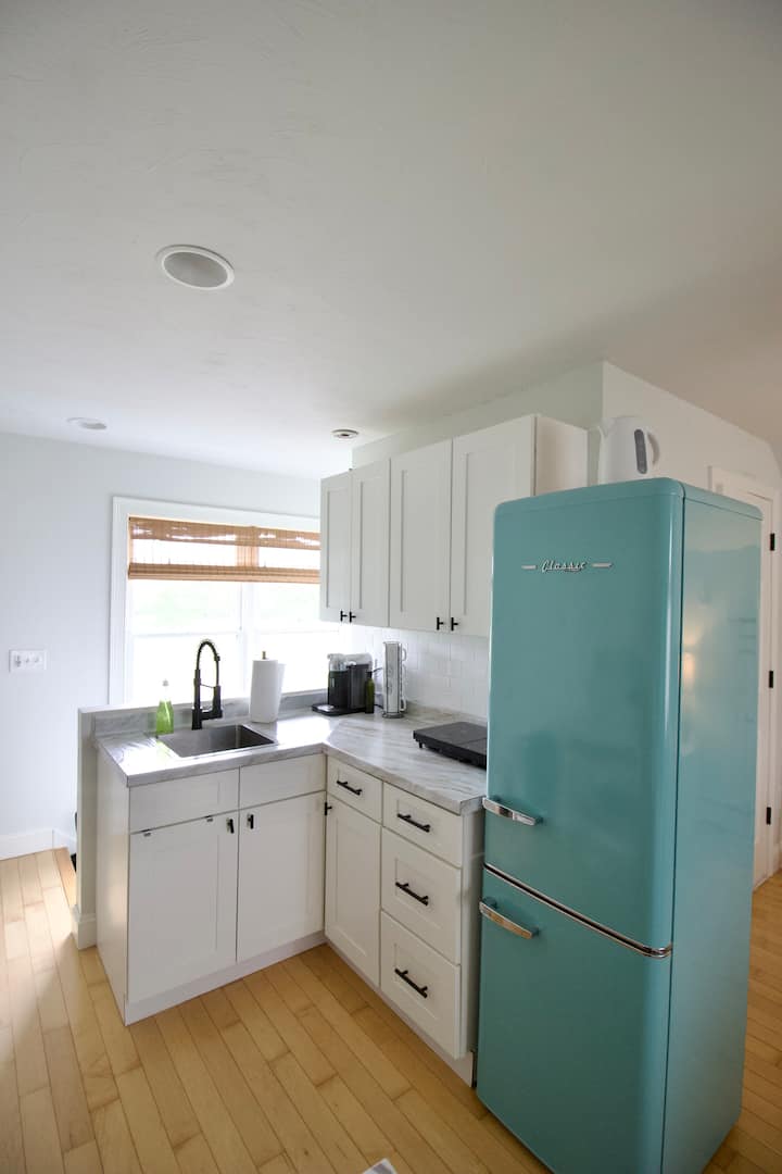 Bright & Clean Studio W/ac On Block Island - Block Island, RI