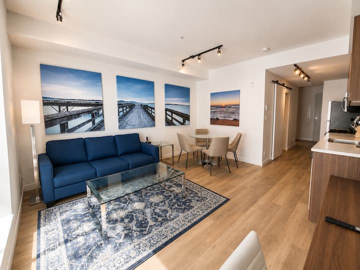 1br Condo In The Heart Of Sidney - Saanich Peninsula