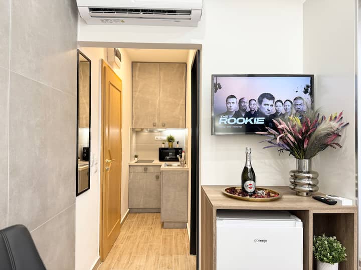 Modern Muse Central Home @Ac + Netflix V. - Budapest