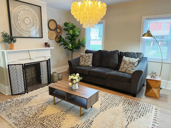 *1st Fl*updated 2br Walking Distance To Cle Clinic - Cleveland