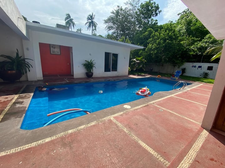 Casa A 150 Metros De La Playa - Zihuatanejo