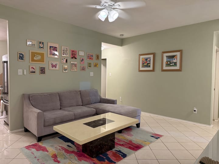 Nrg Family Oasis • Sleeps 8 - Pearland, TX