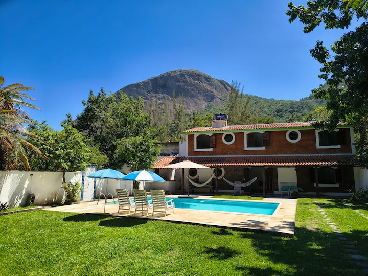 Casa Ampla Com Piscina E Churrasqueira - Itaipuaçu - Niterói