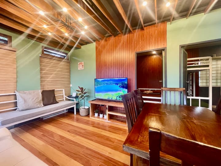 Newlives Transient 1 (Atok Trail - 2nd Floor) - Itogon