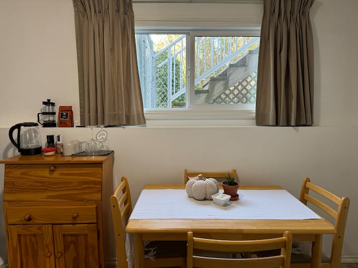 Bastion Suite - Salmon Arm