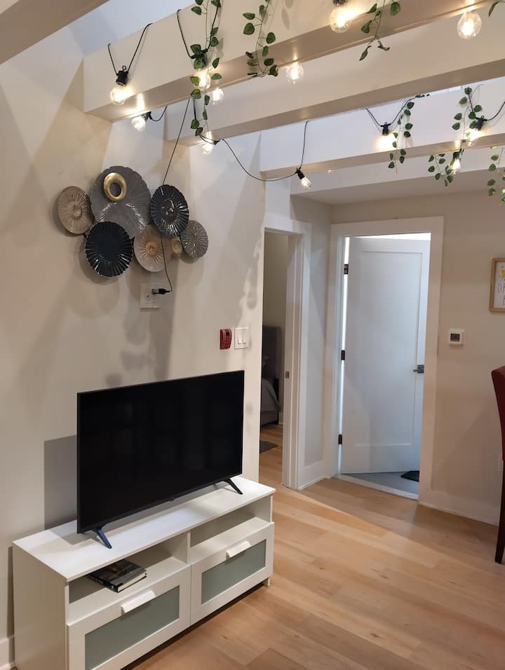 Lively Liberty  (2 Br) Apt 4f - Philadelphia, PA