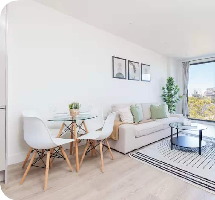 Modern Flat Canary Wharf, Close To Central London - Woolwich